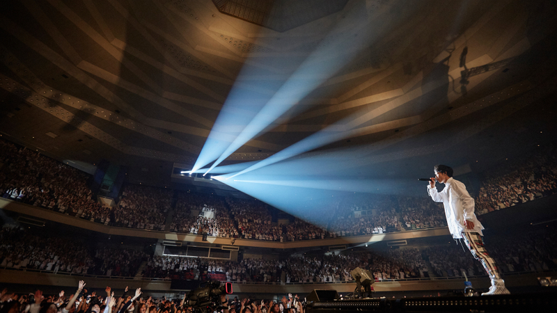UVERworld QUEEN'S PARTY at Nippon Budokan 2018.12.21 | WOWOWオンデマンドで見る